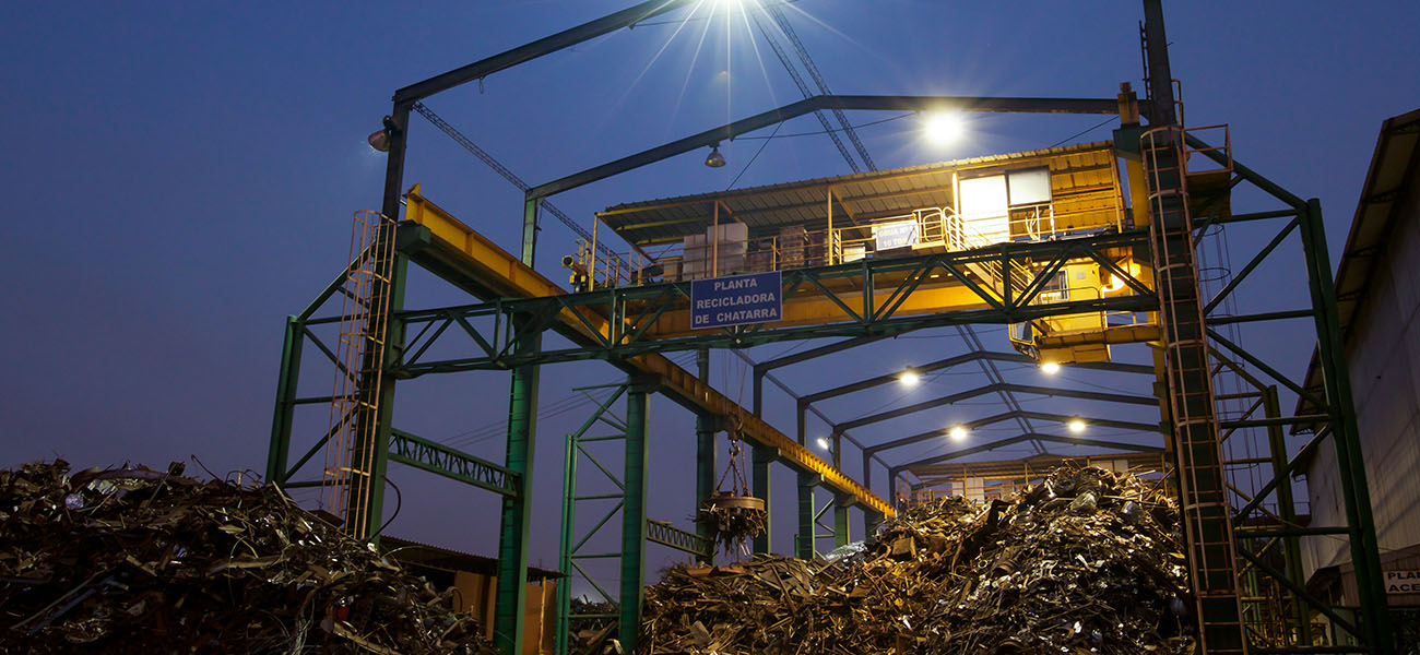 Corinca | Solida como el hierro